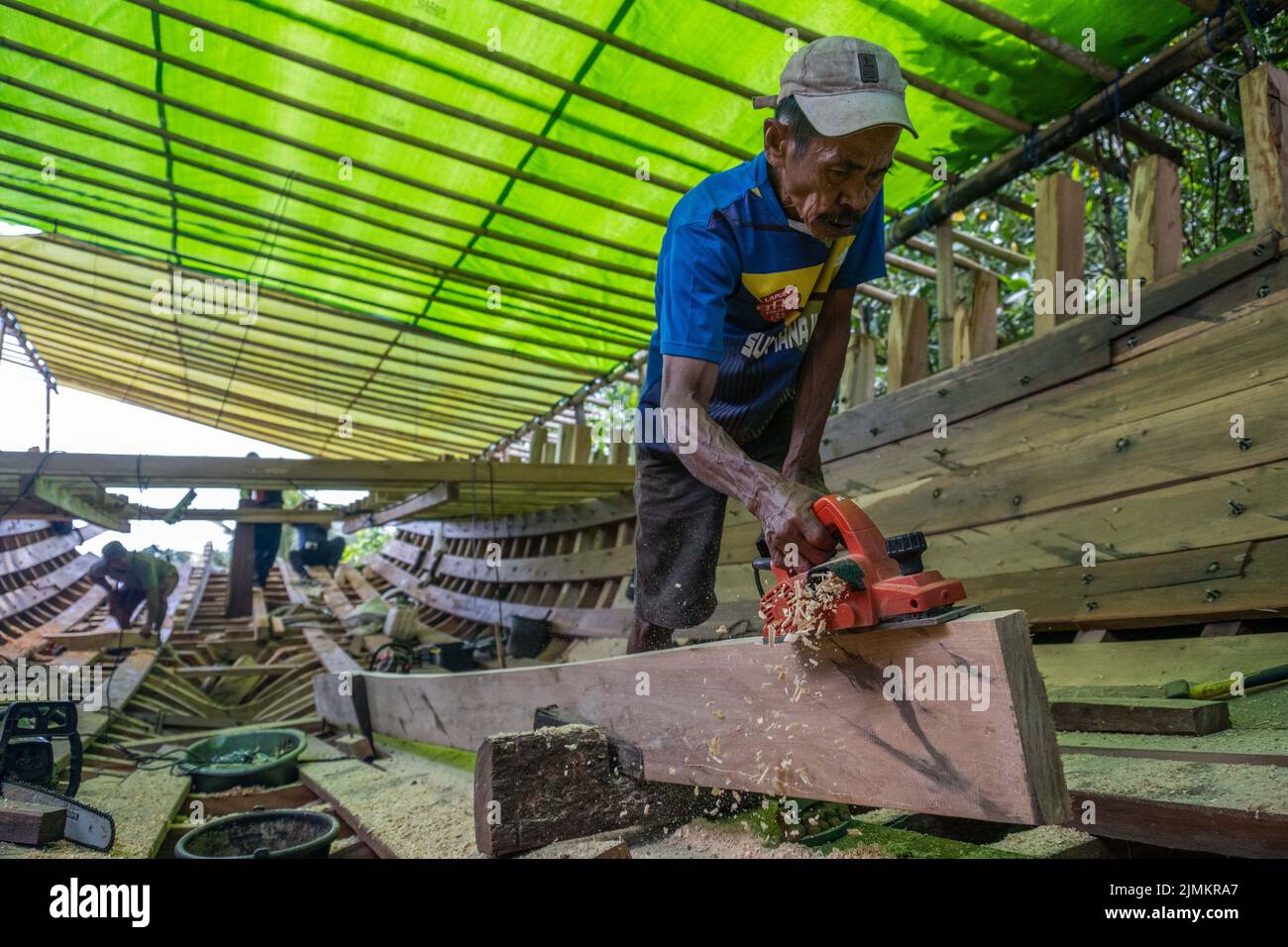 Wire scraping hi-res stock photography and images - Alamy