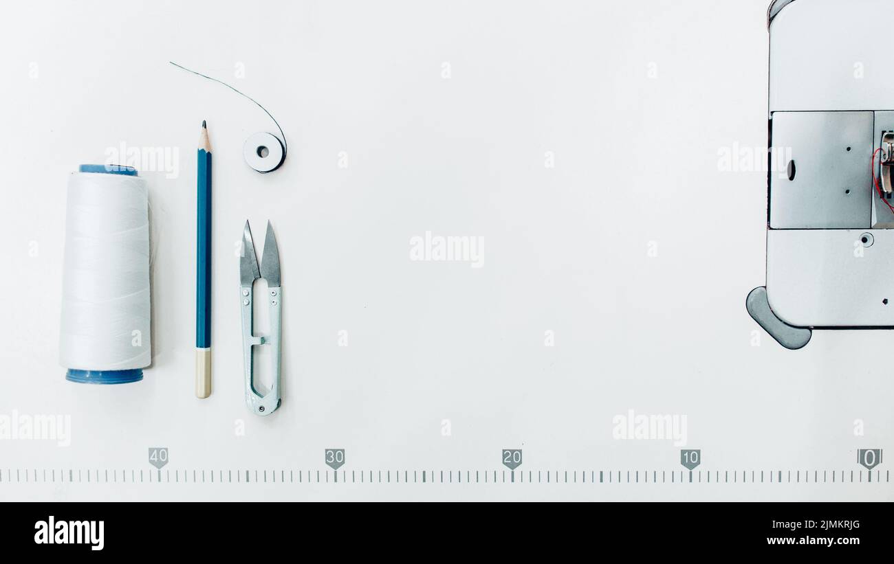 Bespoke tailoring hi-res stock photography and images - Alamy