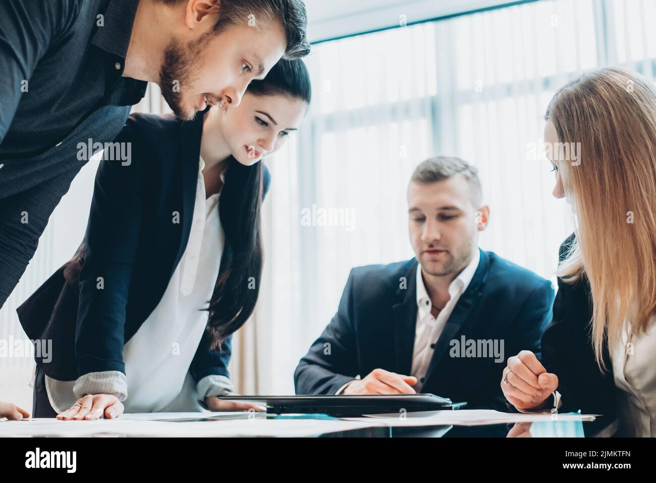 Team briefing hi-res stock photography and images - Alamy