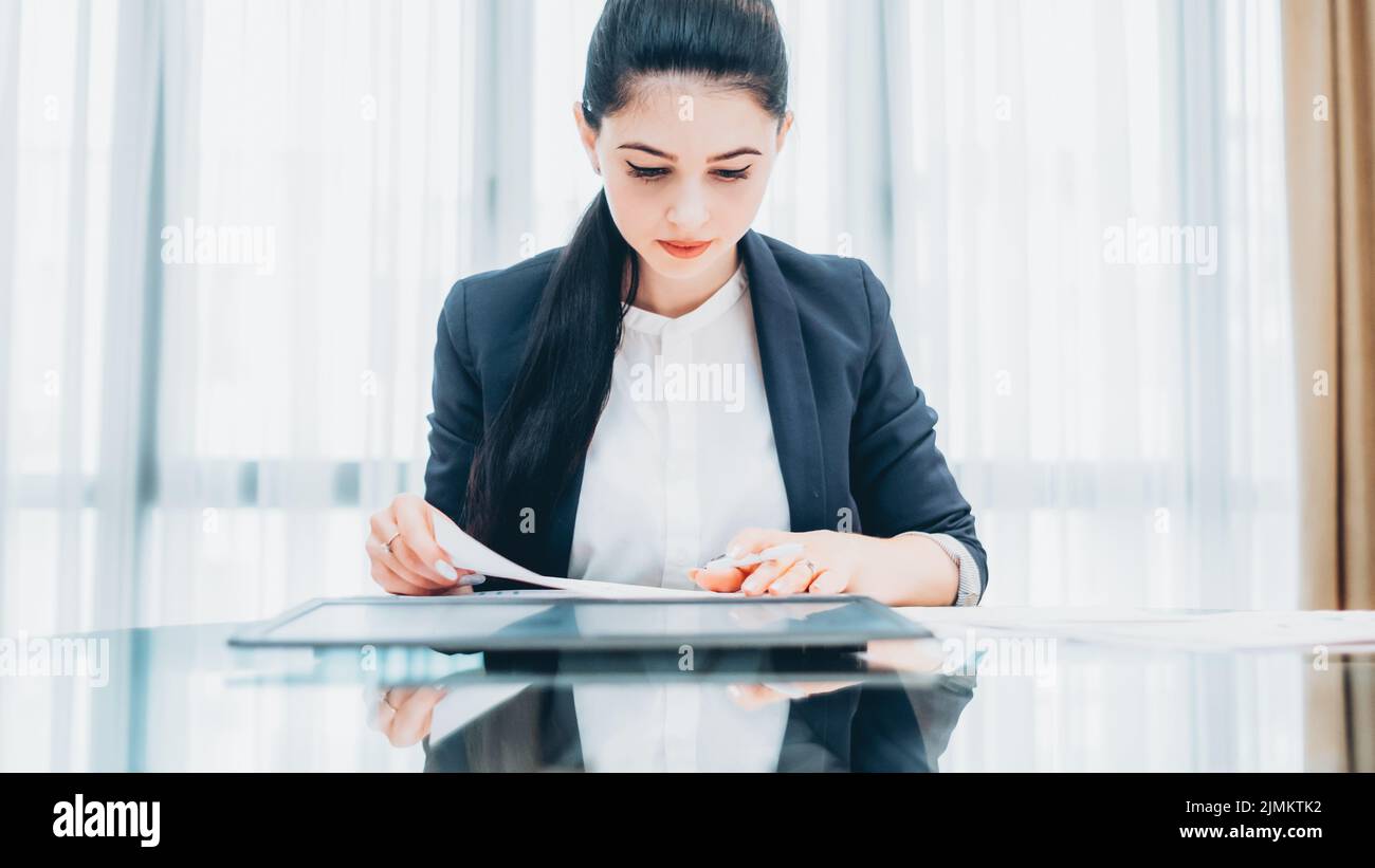 woman business successful female leader office Stock Photo - Alamy