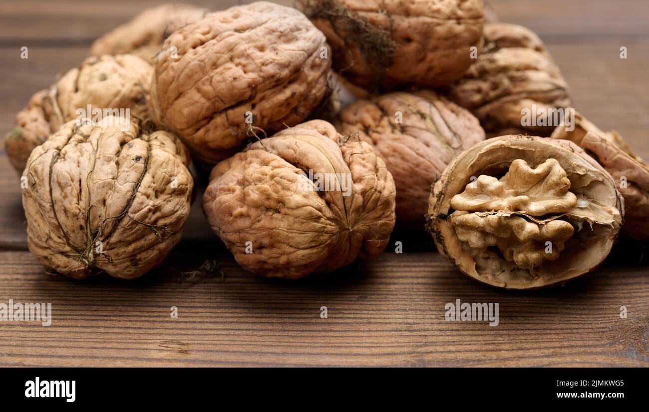 Walnut brown hi-res stock photography and images - Alamy