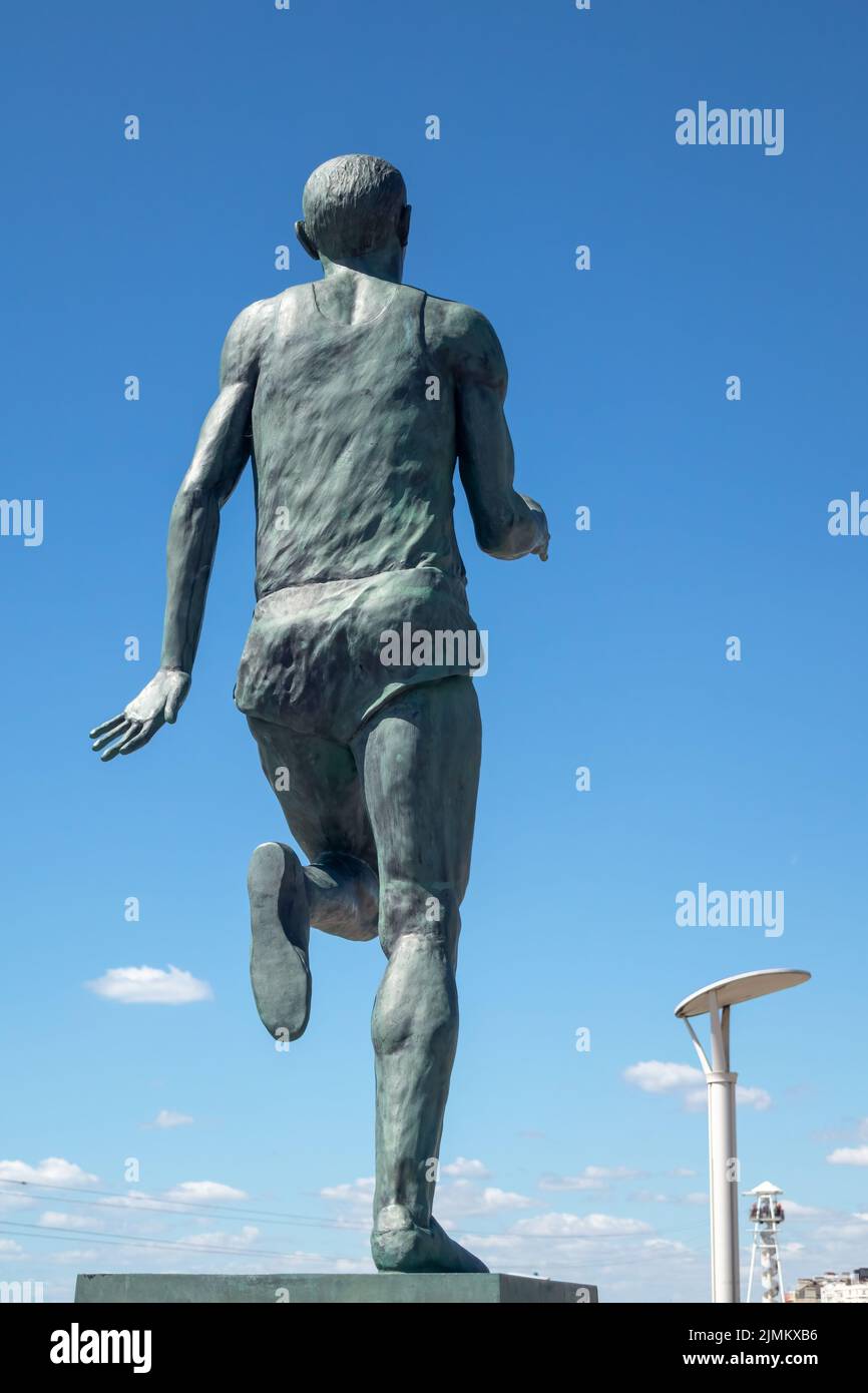 Bronze statue athlete on hi-res stock photography and images - Alamy