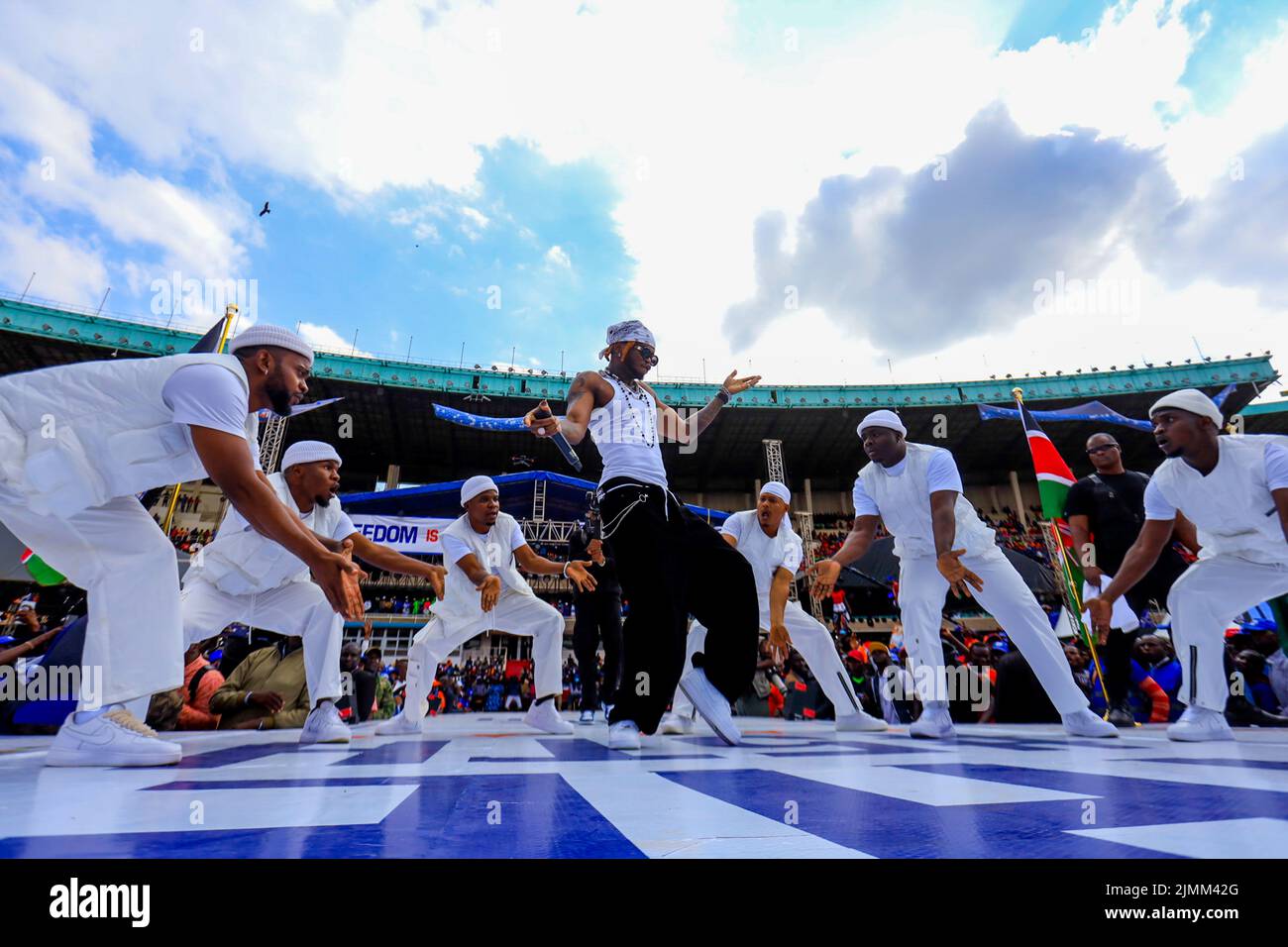 Diamond platnumz hi-res stock photography and images - Alamy