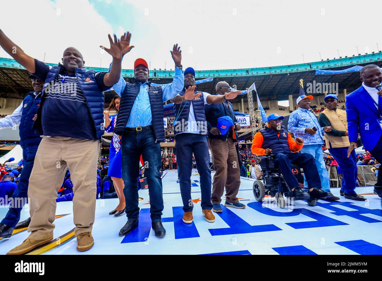 Nairobi, Kenya. 6th Aug, 2022. Leaders from the Azimio la Umoja One Kenya wave to kenyans during ...