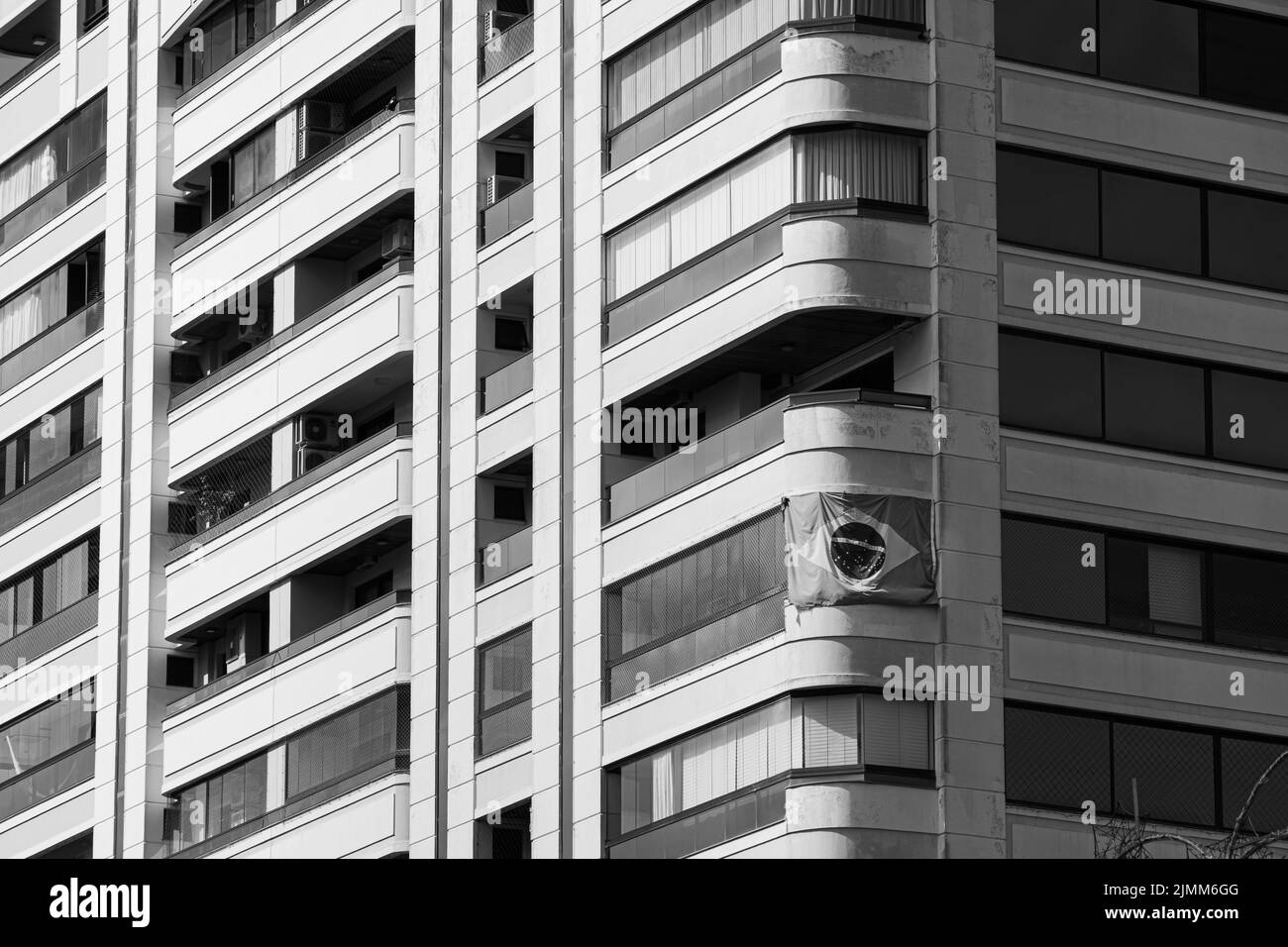 The Brazilian flag in a rhythmic building Stock Photo - Alamy