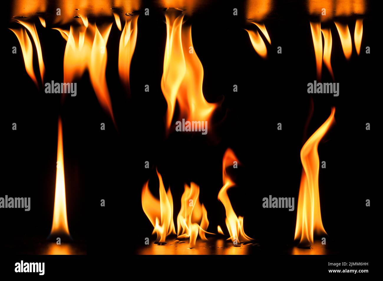 Close up blazing fire flames hi-res stock photography and images - Alamy