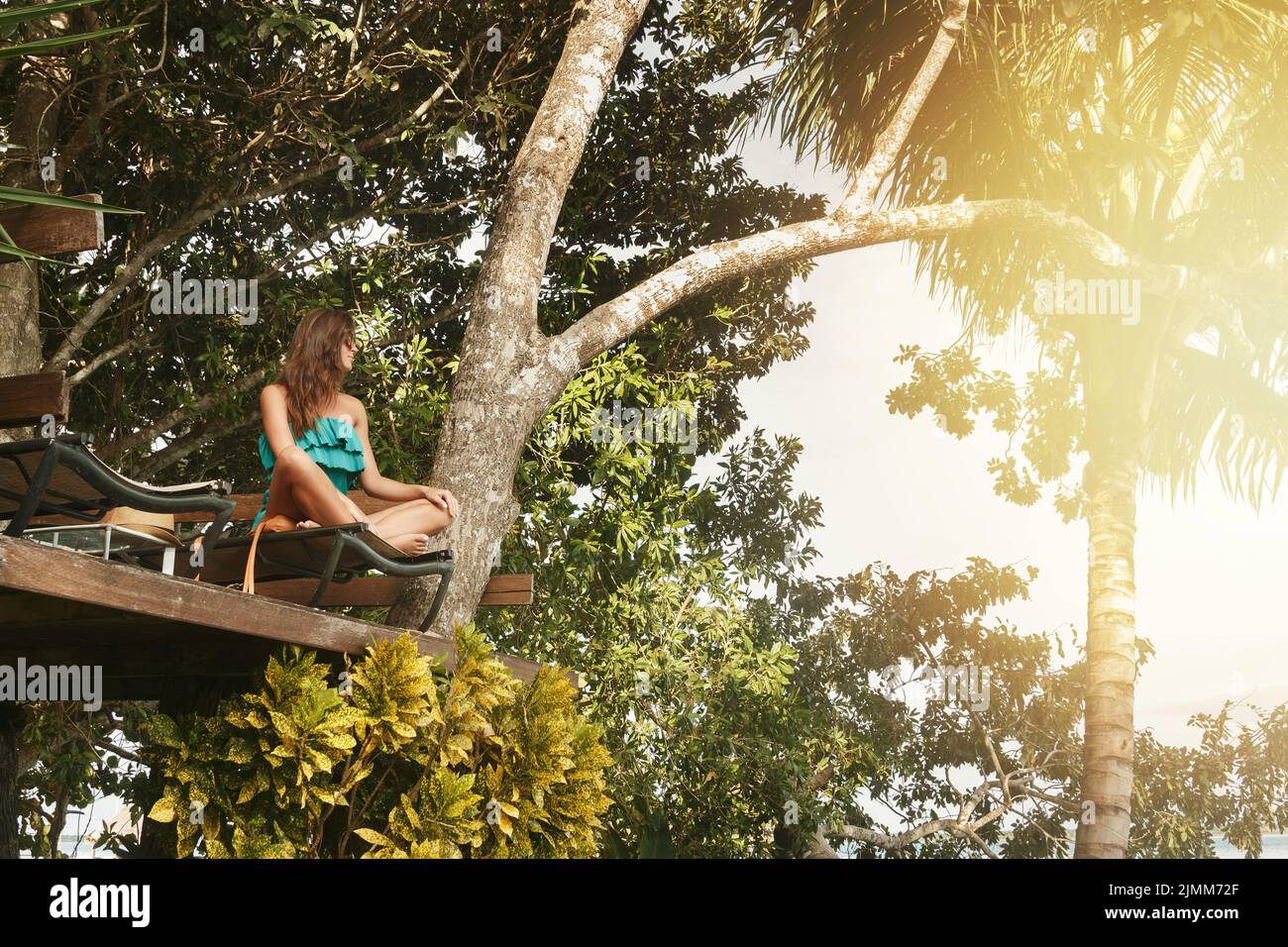 Girl on platform hi-res stock photography and images - Alamy