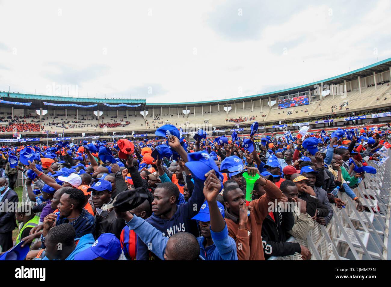Nairobi, Kenya. 6th Aug, 2022. A crowd of the Azimio la Umoja Kenya Kwanza supporters during the ...