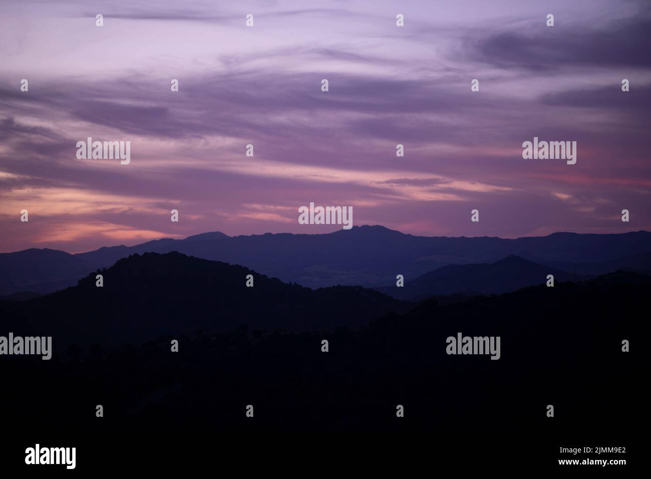 Sky pink cloud reflection clouds hi-res stock photography and images ...