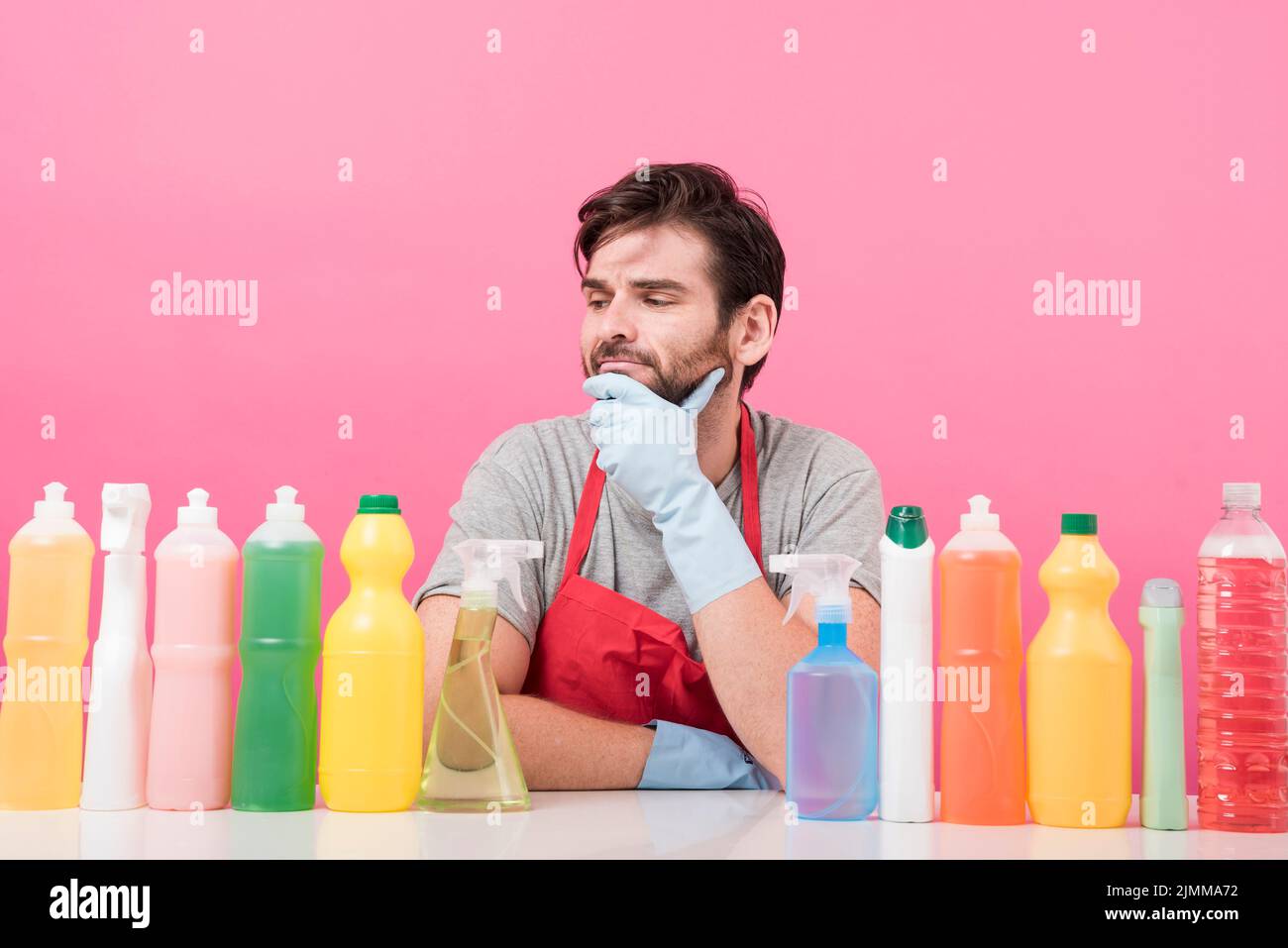 Portrait friendly working man hi-res stock photography and images - Alamy