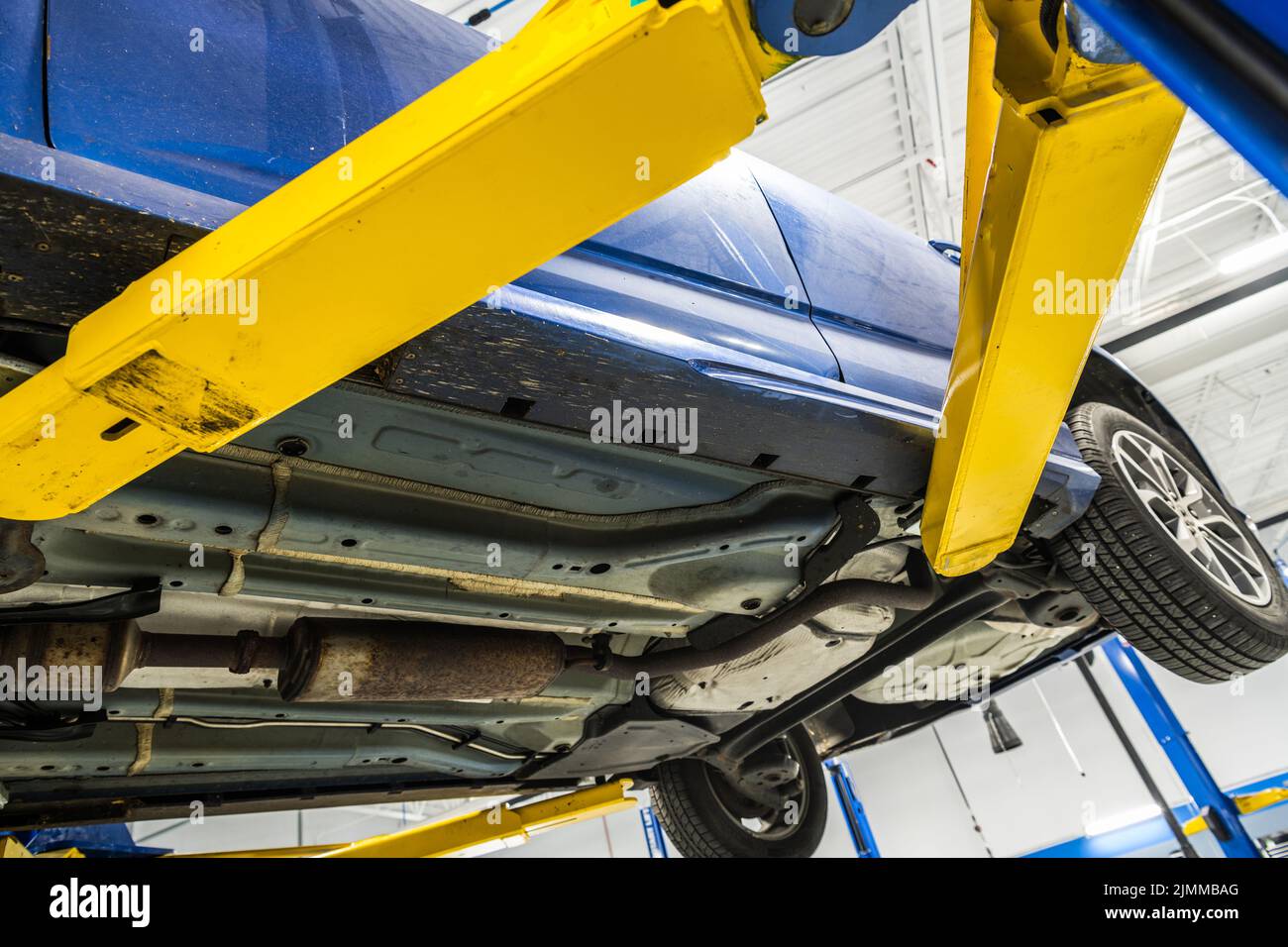 Car maintenance hi-res stock photography and images - Alamy