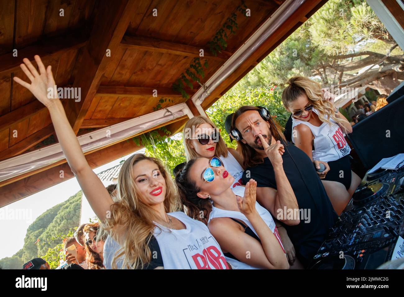 Group of women jumping into a pool hi-res stock photography and images ...