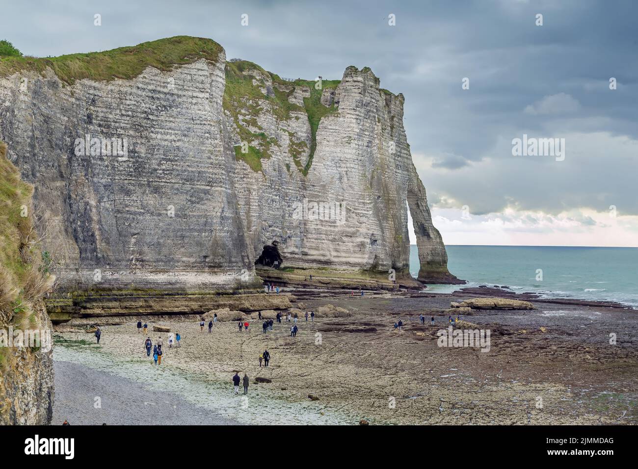 Beautiful rocky cliffs in the ocean hi-res stock photography and images ...