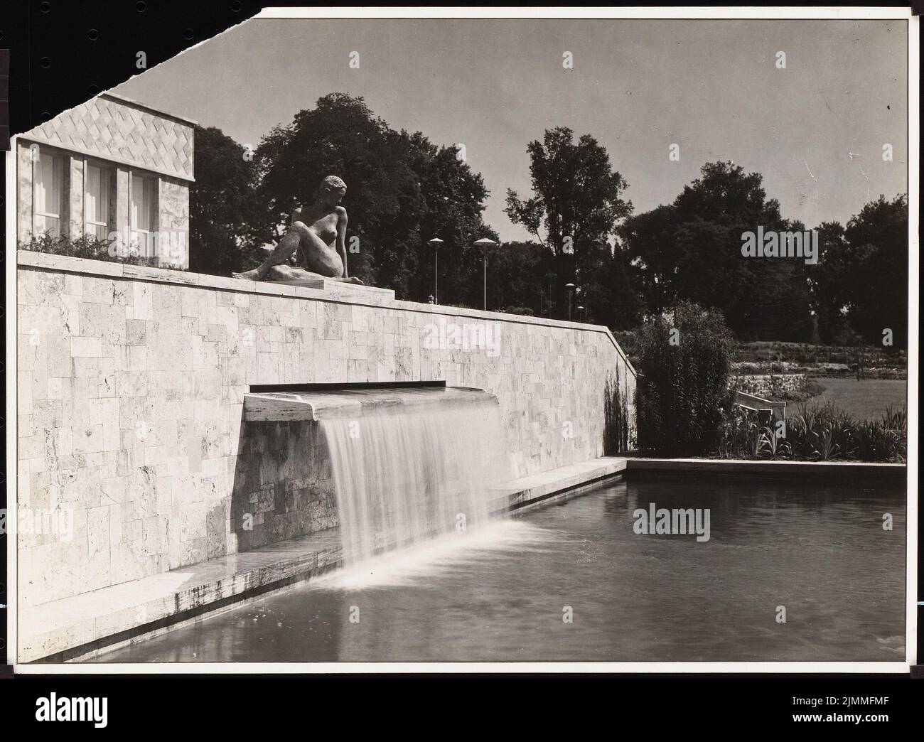 Terrassen und wasserbecken hi-res stock photography and images - Alamy