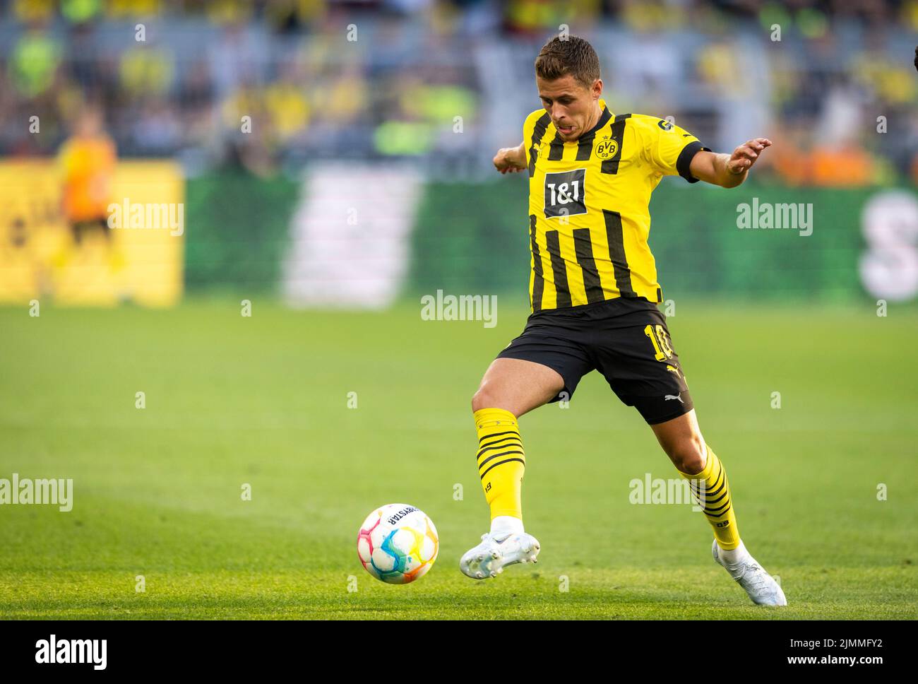 Thorgan Hazard (BVB) Borussia Dortmund - Bayer Leverkusen 06.08.2022 ...