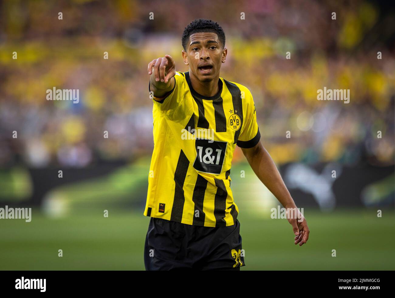 Jude Bellingham (BVB) Borussia Dortmund - Bayer Leverkusen 06.08.2022, Fussball; Saison 2022/23 ...
