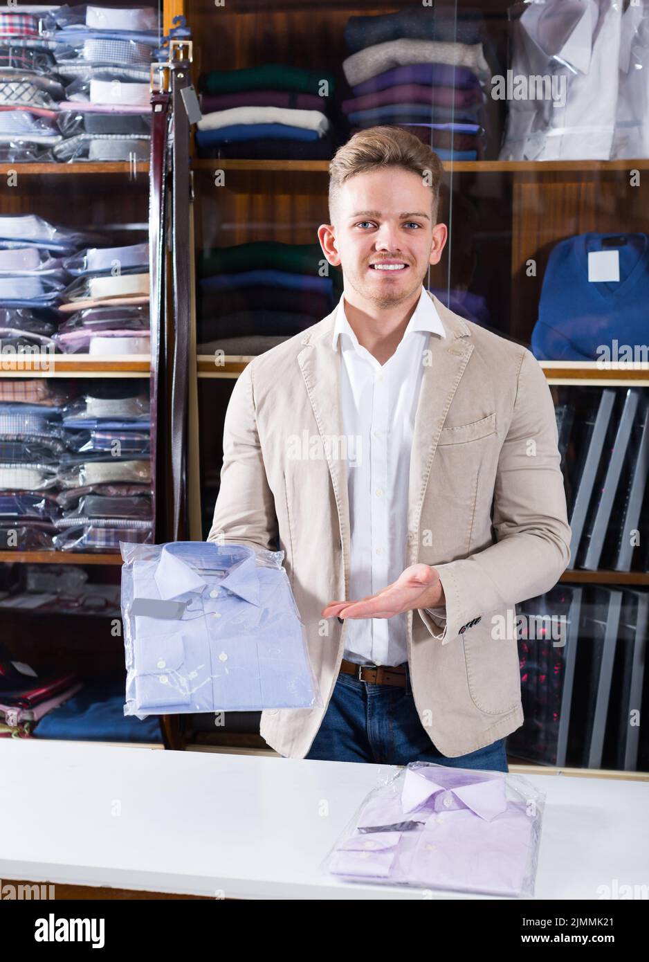 Clothes shop assistant male hi-res stock photography and images - Alamy