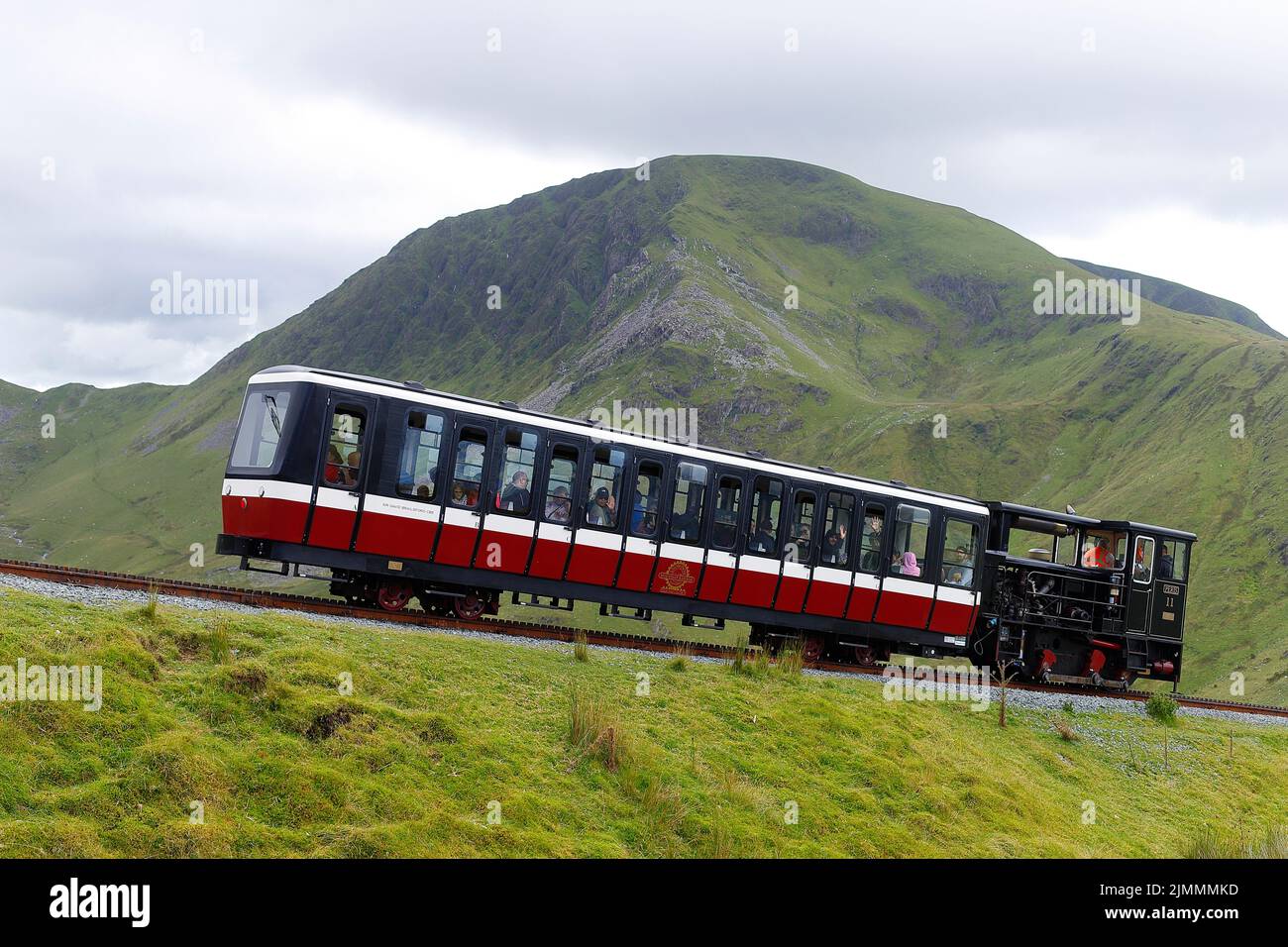 Train going up mountain hi-res stock photography and images - Alamy