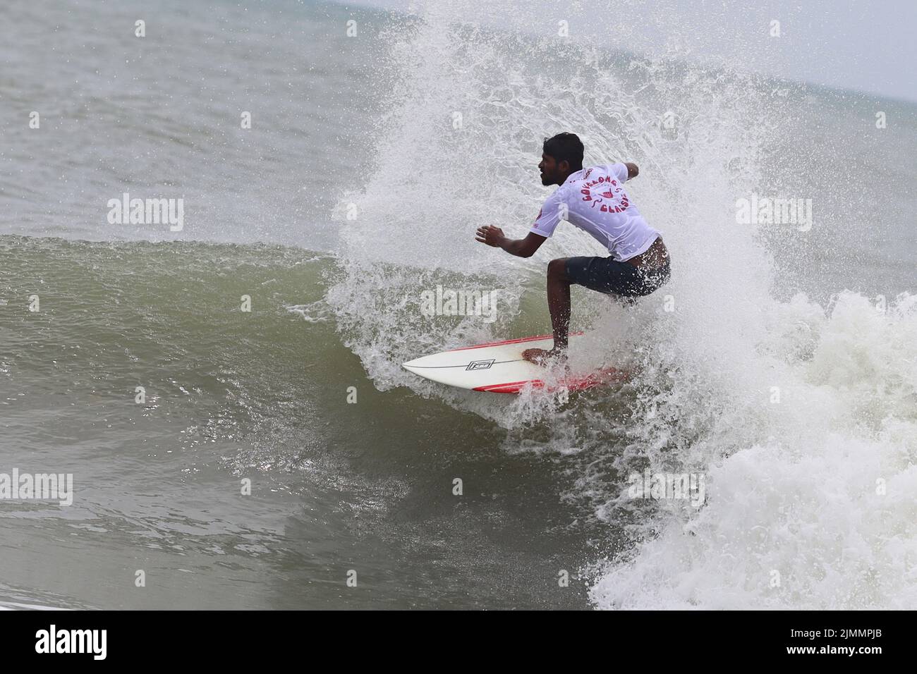 Chennai, Tamil Nadu, India. 7th Aug, 2022. A surfer competes in the ...