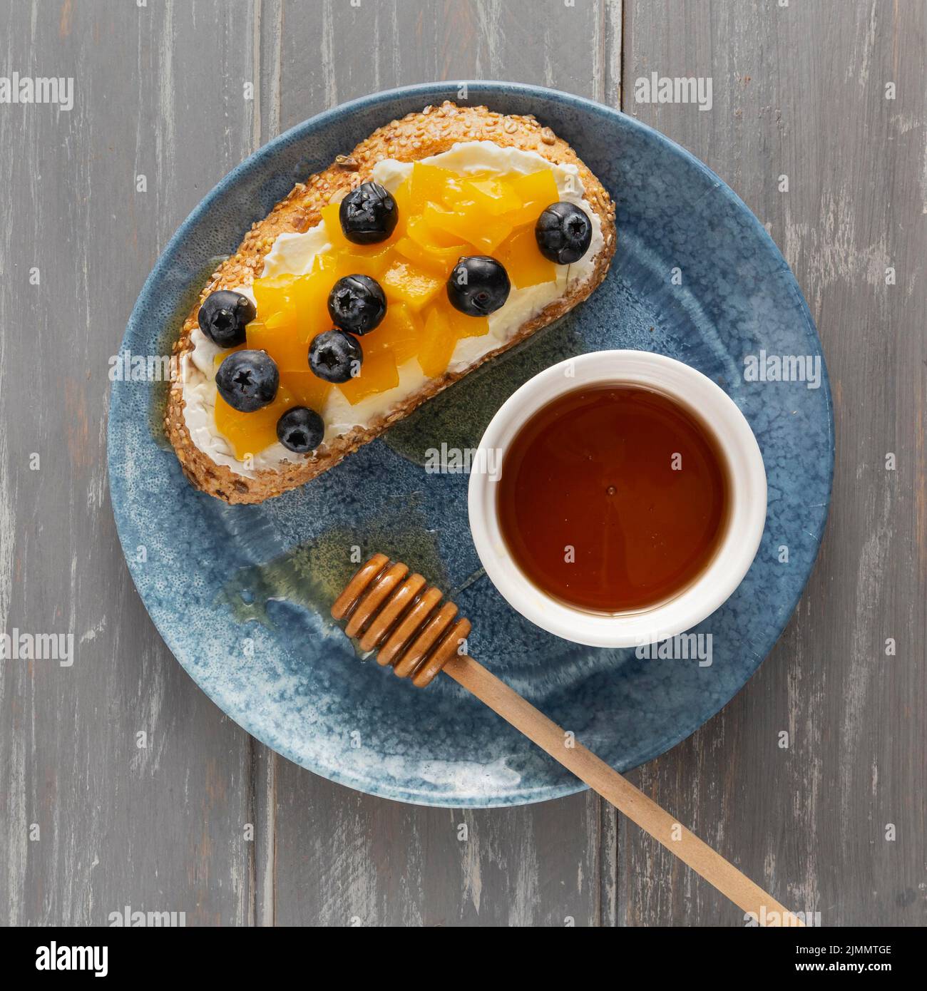 Flat bread honey hi-res stock photography and images - Alamy