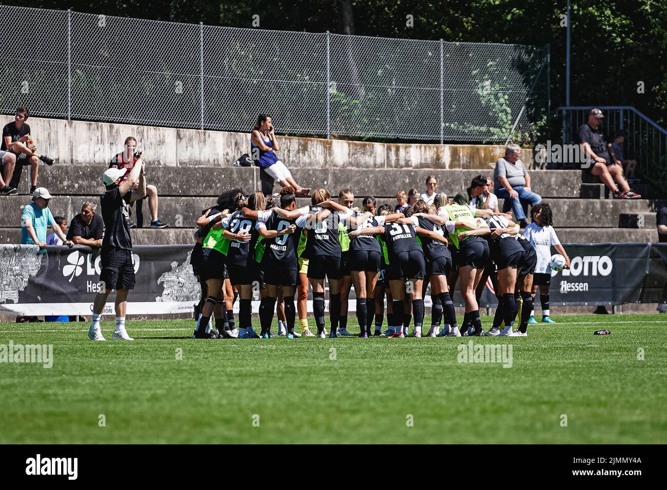 Eintracht in der region hi-res stock photography and images - Alamy