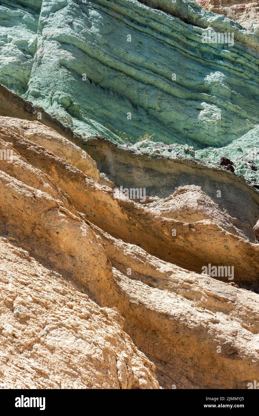 Rock layer hi-res stock photography and images - Alamy