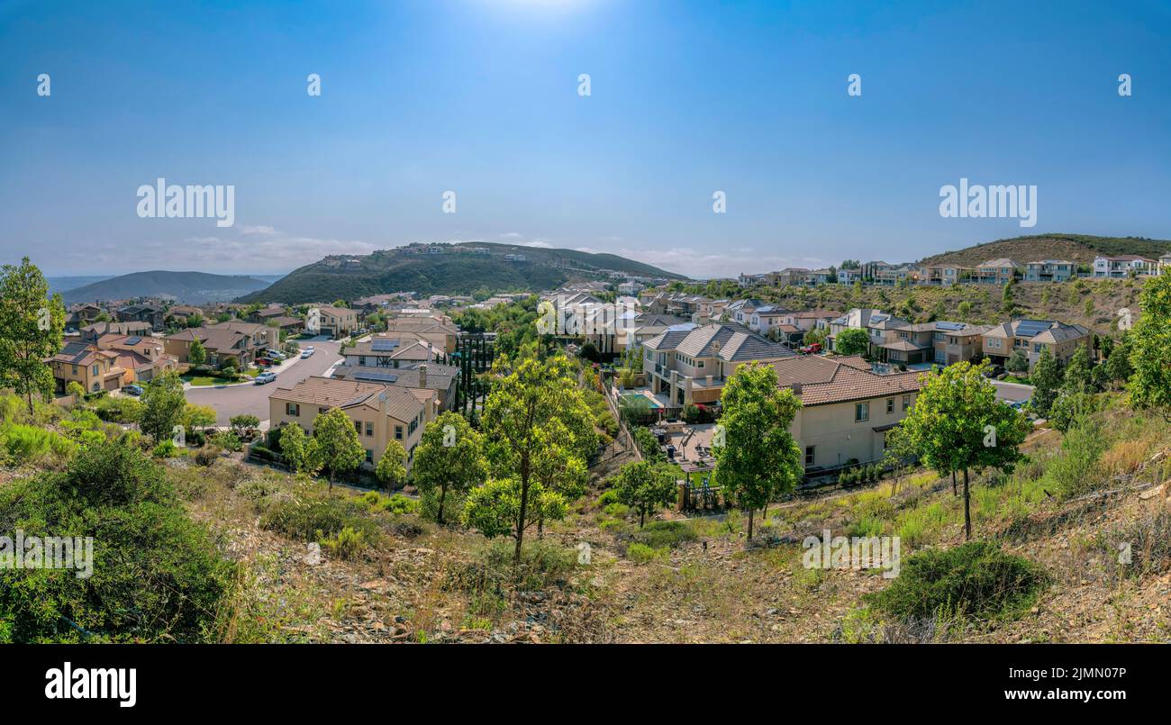 Luxury homes solar roofs in hi-res stock photography and images - Alamy