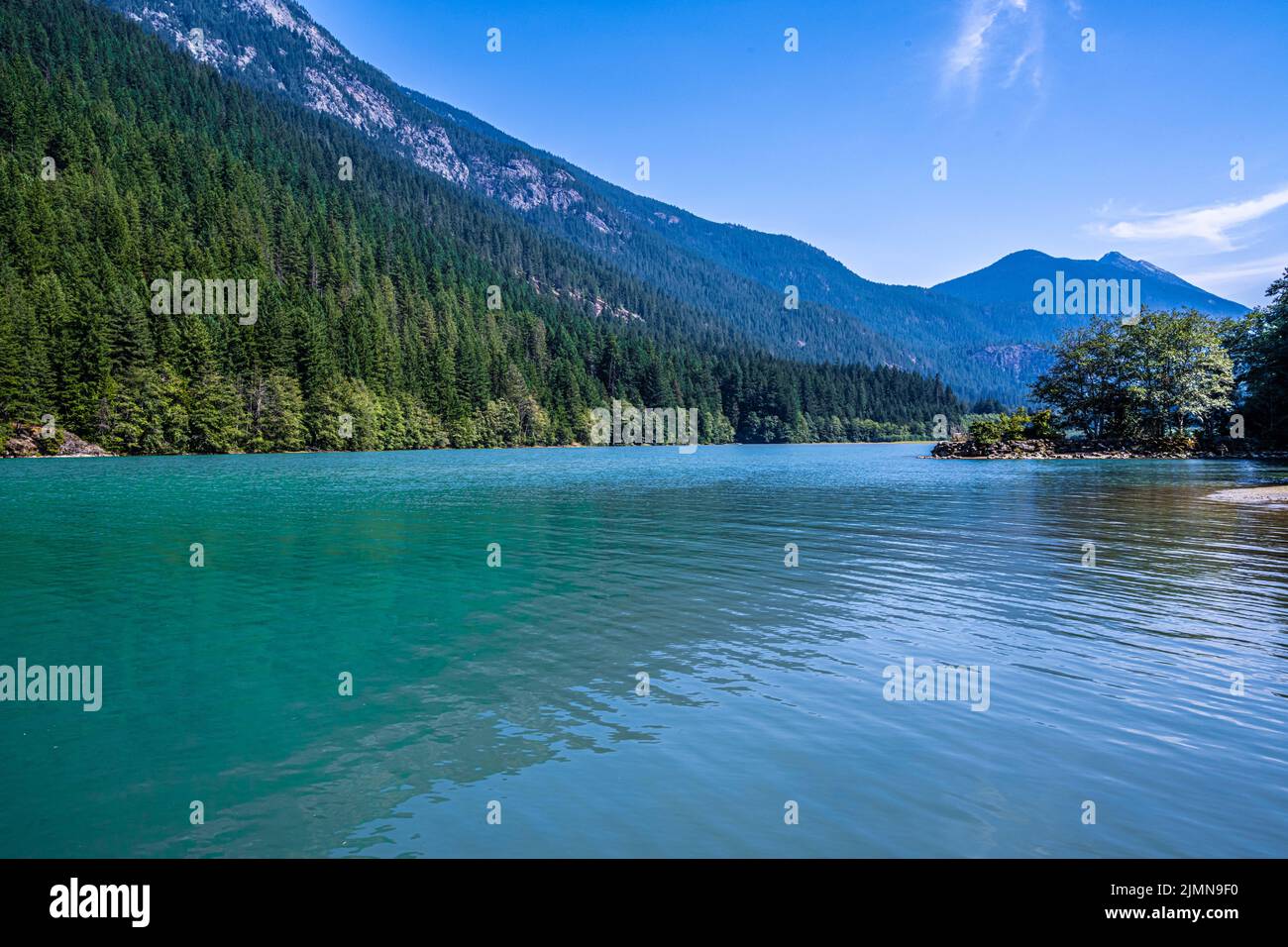 An overlooking landscape view of North Cascades NP, Washington Stock ...