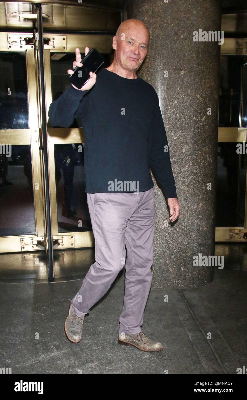 Creed Bratton on New York Live to talk about Dunder Con unofficial ...