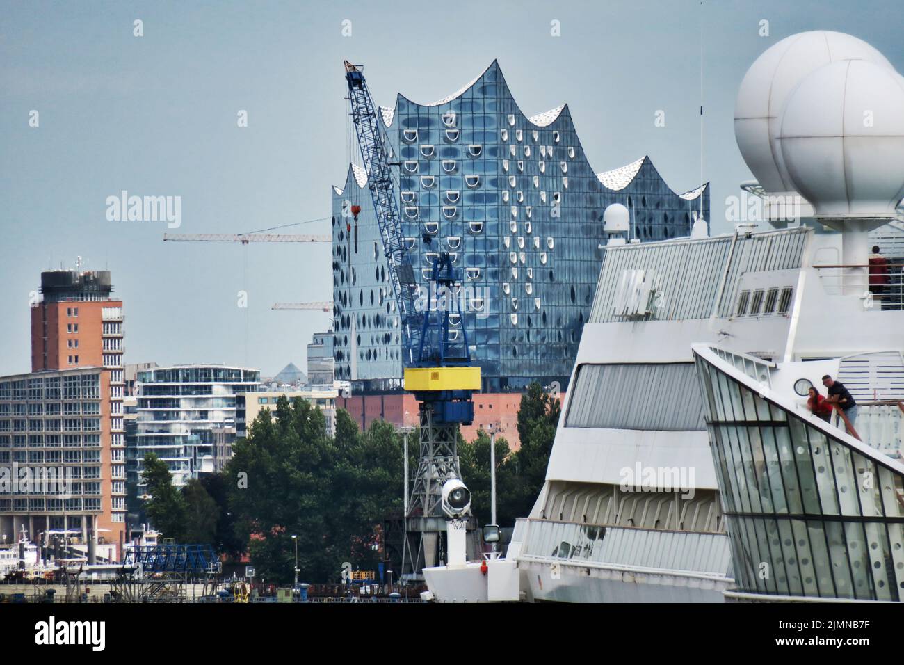 22 July 2022, Hamburg: The concert hall Elbilharmonie (M) can be seen ...