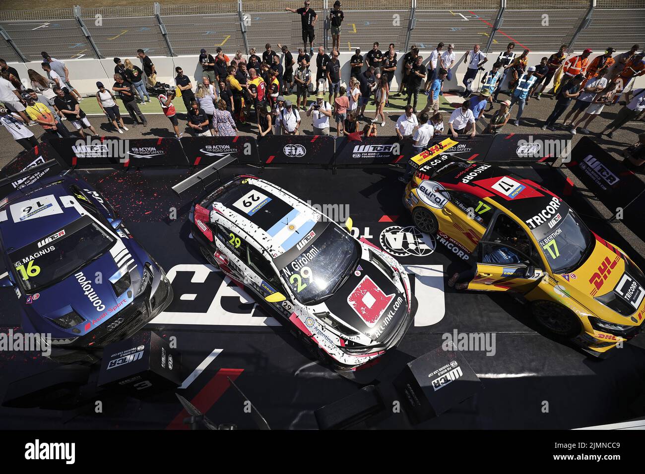 29 GIROLAMI Nestor (ARG), ALL-INKL.COM Munnich Motorsport, Honda Civic ...