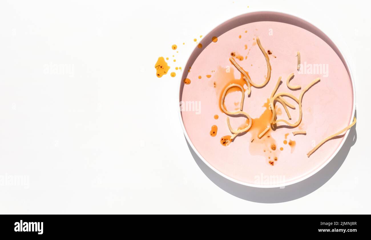 Top view dirty plate with food leftovers Stock Photo - Alamy