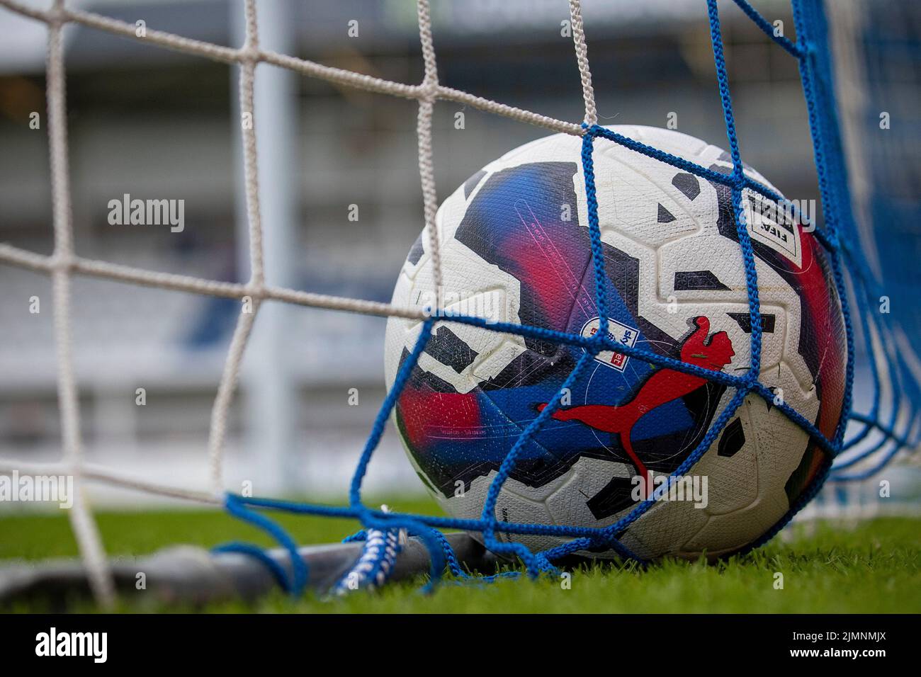 Football in net general hi-res stock photography and images - Alamy