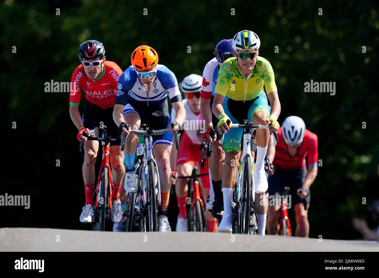 The Chase Group makes progress during the Men’s Road Race in Warwick on ...