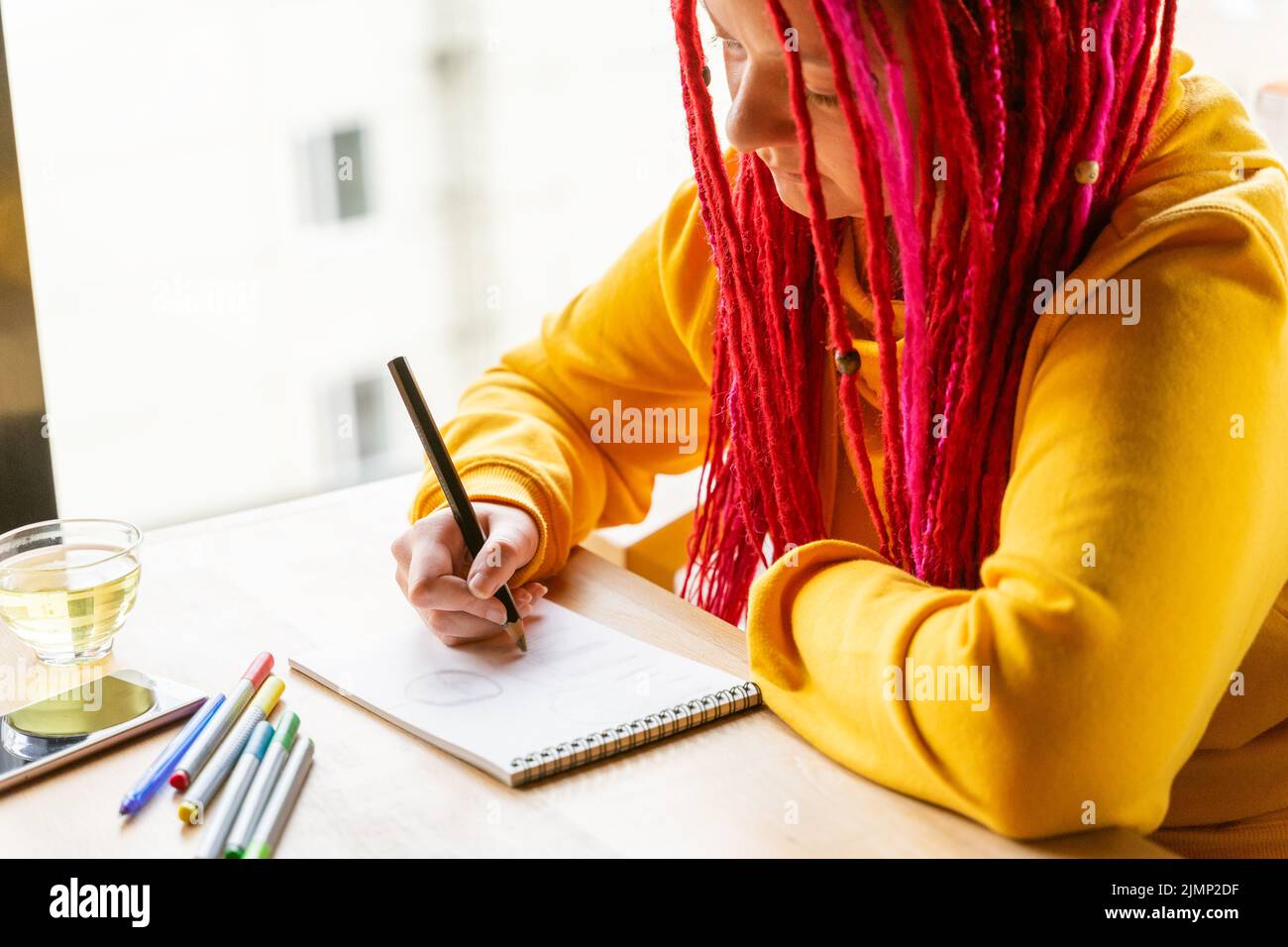 Close up girl working remotely hi-res stock photography and images - Alamy