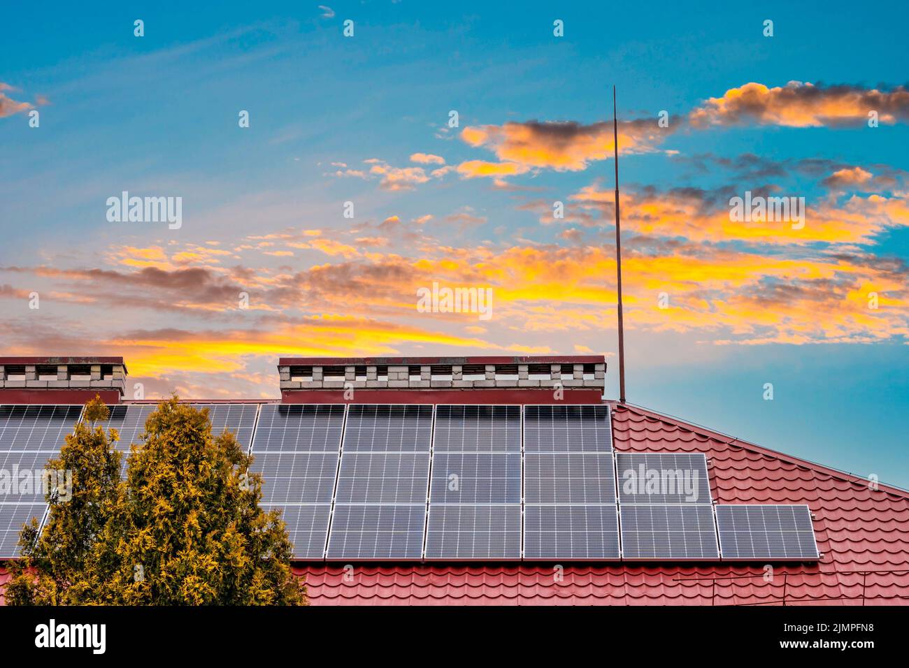 Solar panels on roof sunset hi-res stock photography and images - Alamy