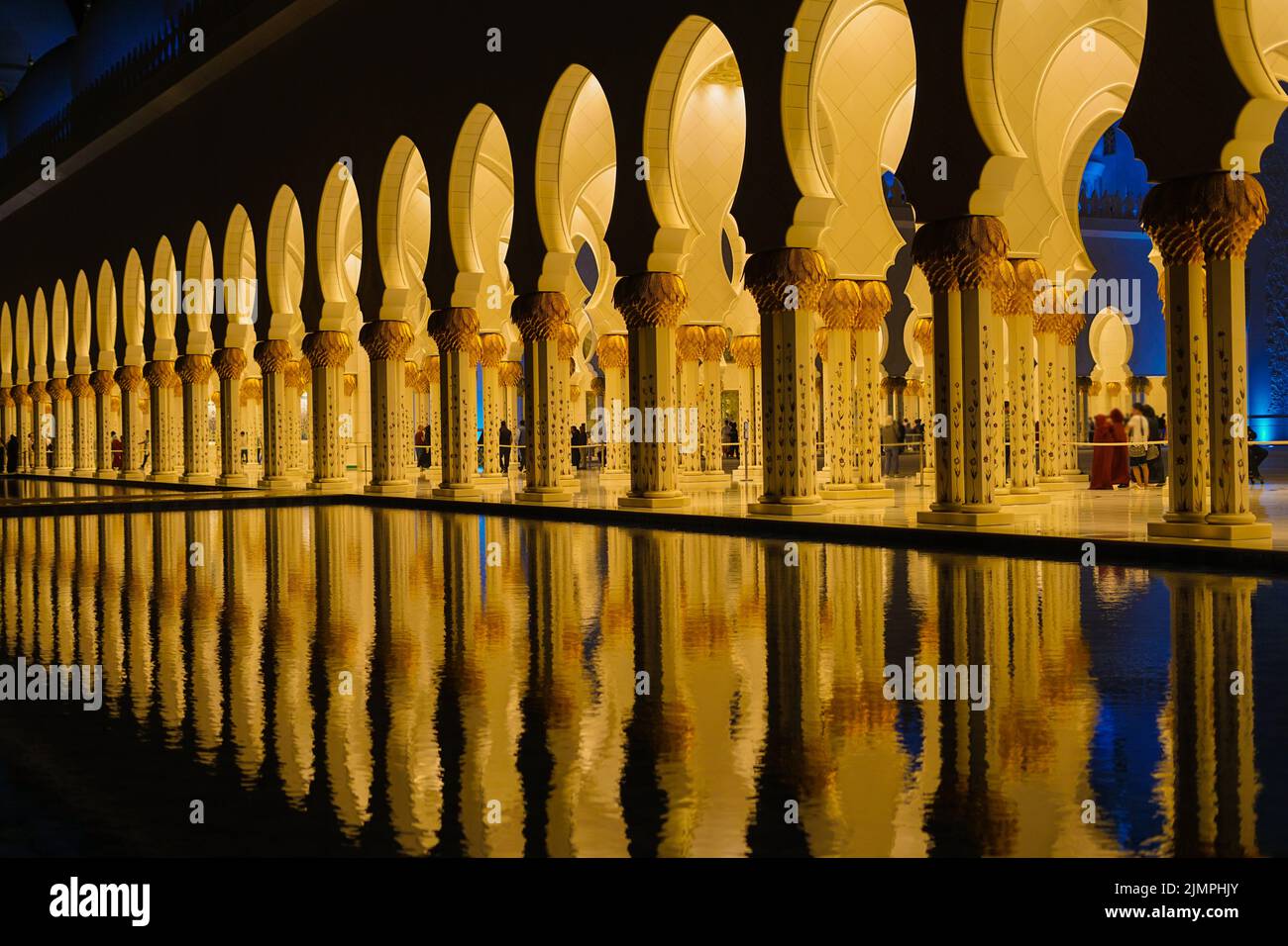 Shakezy Cayd Grand Mosque (United Arab Emirates Stock Photo - Alamy