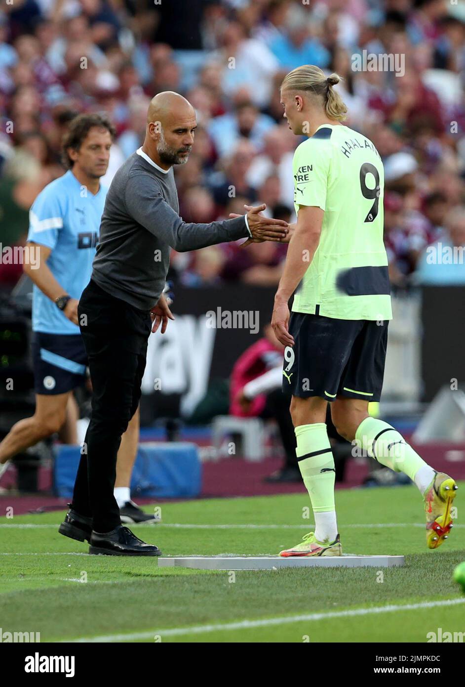Erling haaland and pep guardiola hi-res stock photography and images ...