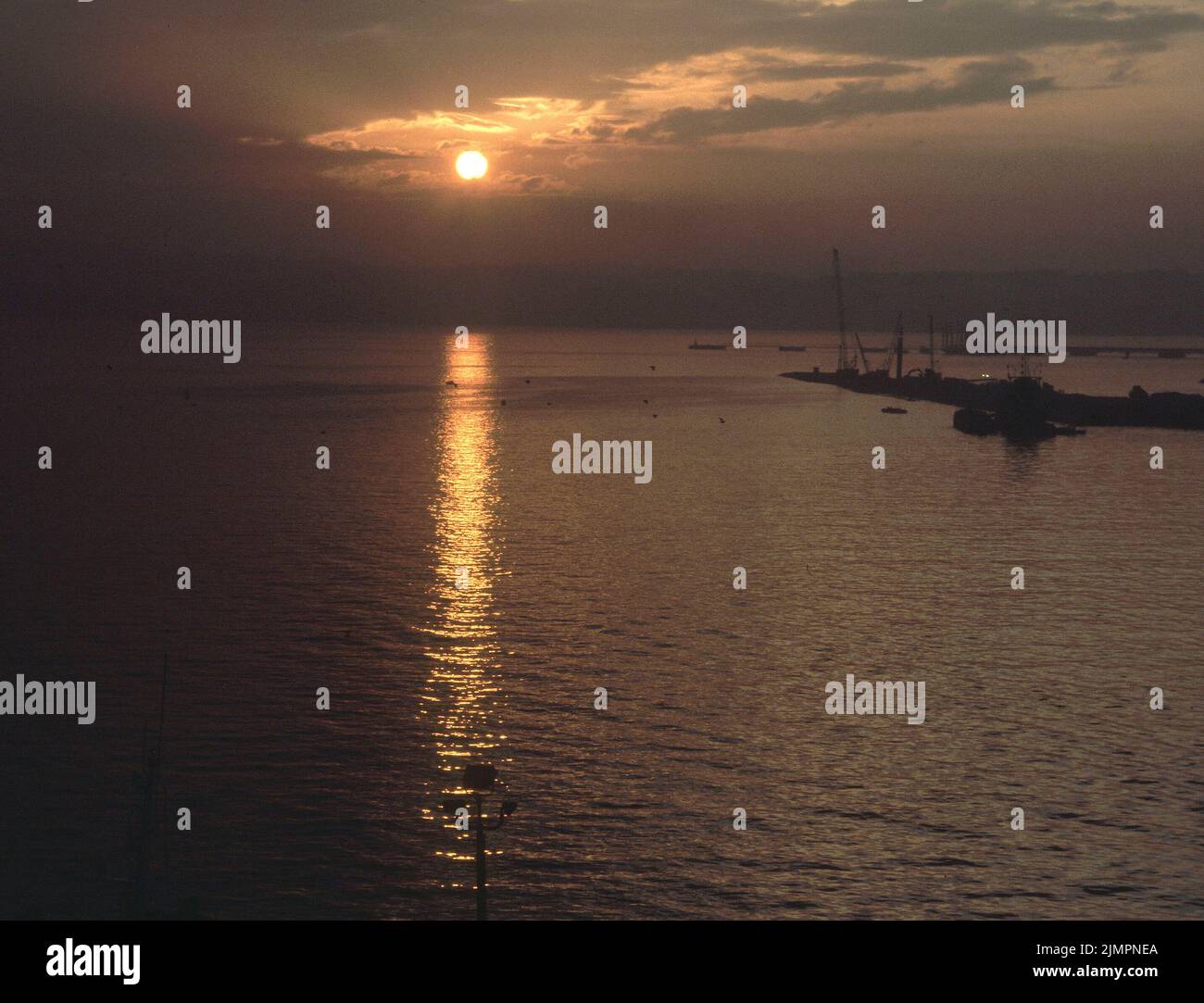 Reflejo del sol hi-res stock photography and images - Alamy