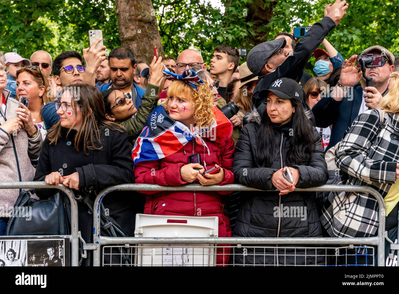 People Standing Along The Mall Watching The Queen's Birthday Parade ...