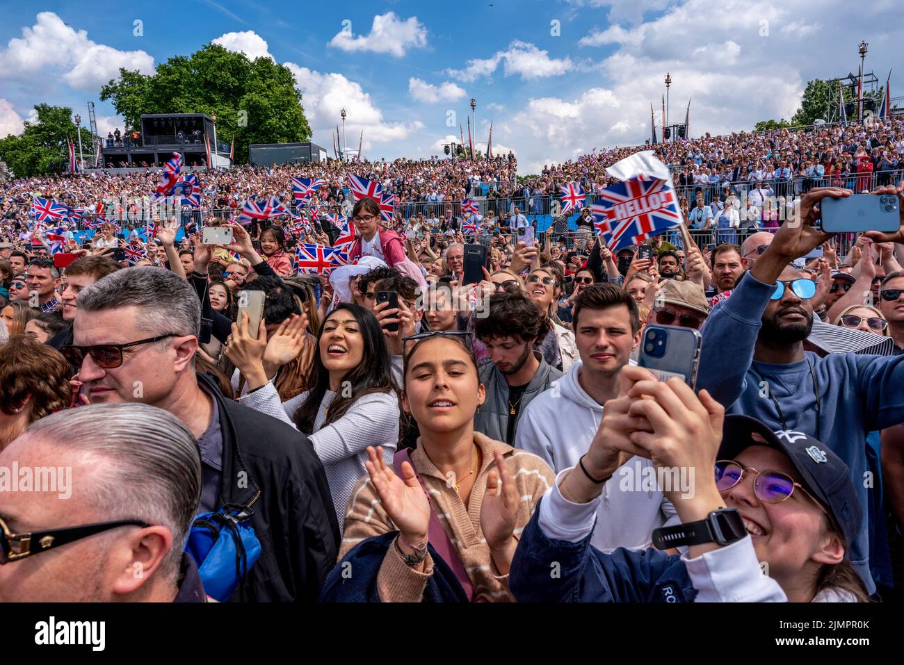 Crowds Of People Watch The Flypast Outside Buckingham Palace During The ...