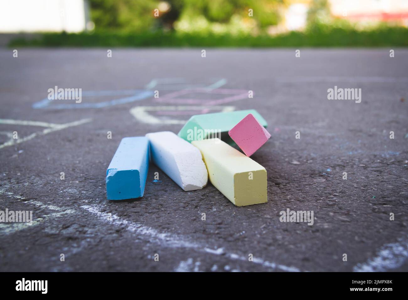 Draw with chalk hi-res stock photography and images - Alamy
