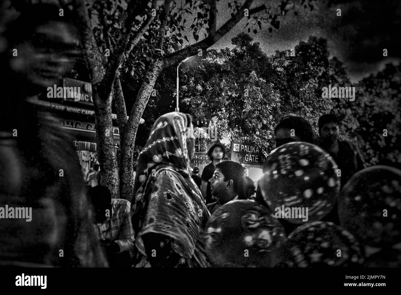 Lady lost in crowded streets of CP, Central Delhi Stock Photo - Alamy