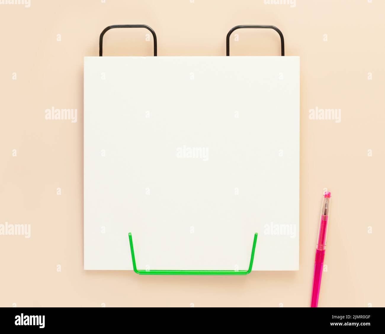 Ivory paper art hi-res stock photography and images - Alamy