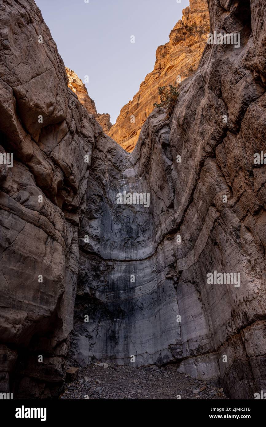 Sheer rocks hi-res stock photography and images - Alamy