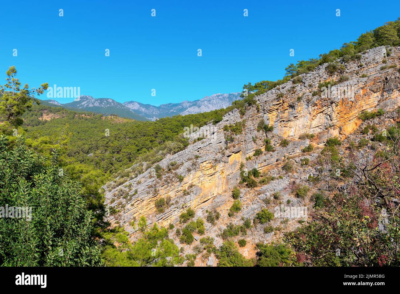 Sheer mountains hi-res stock photography and images - Alamy