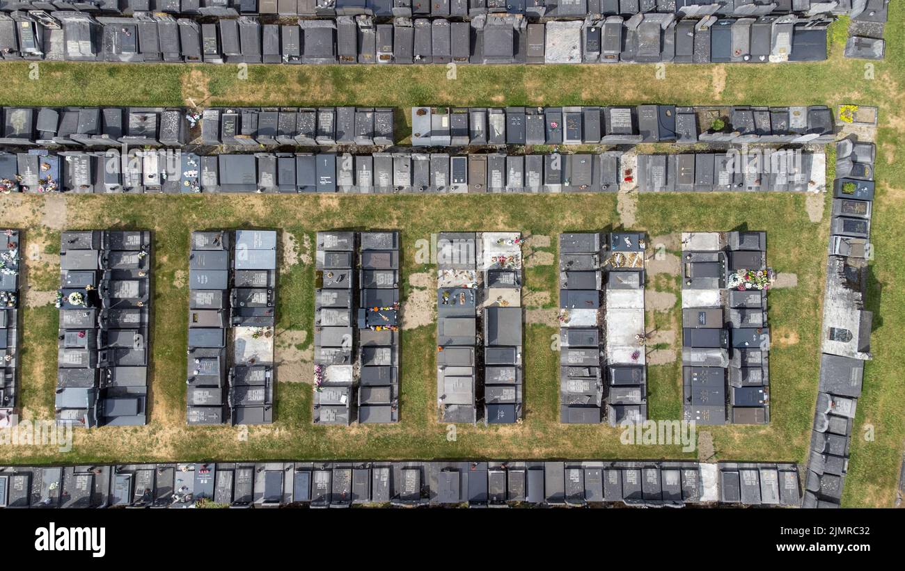 Aerial view of cemetery hi-res stock photography and images - Alamy