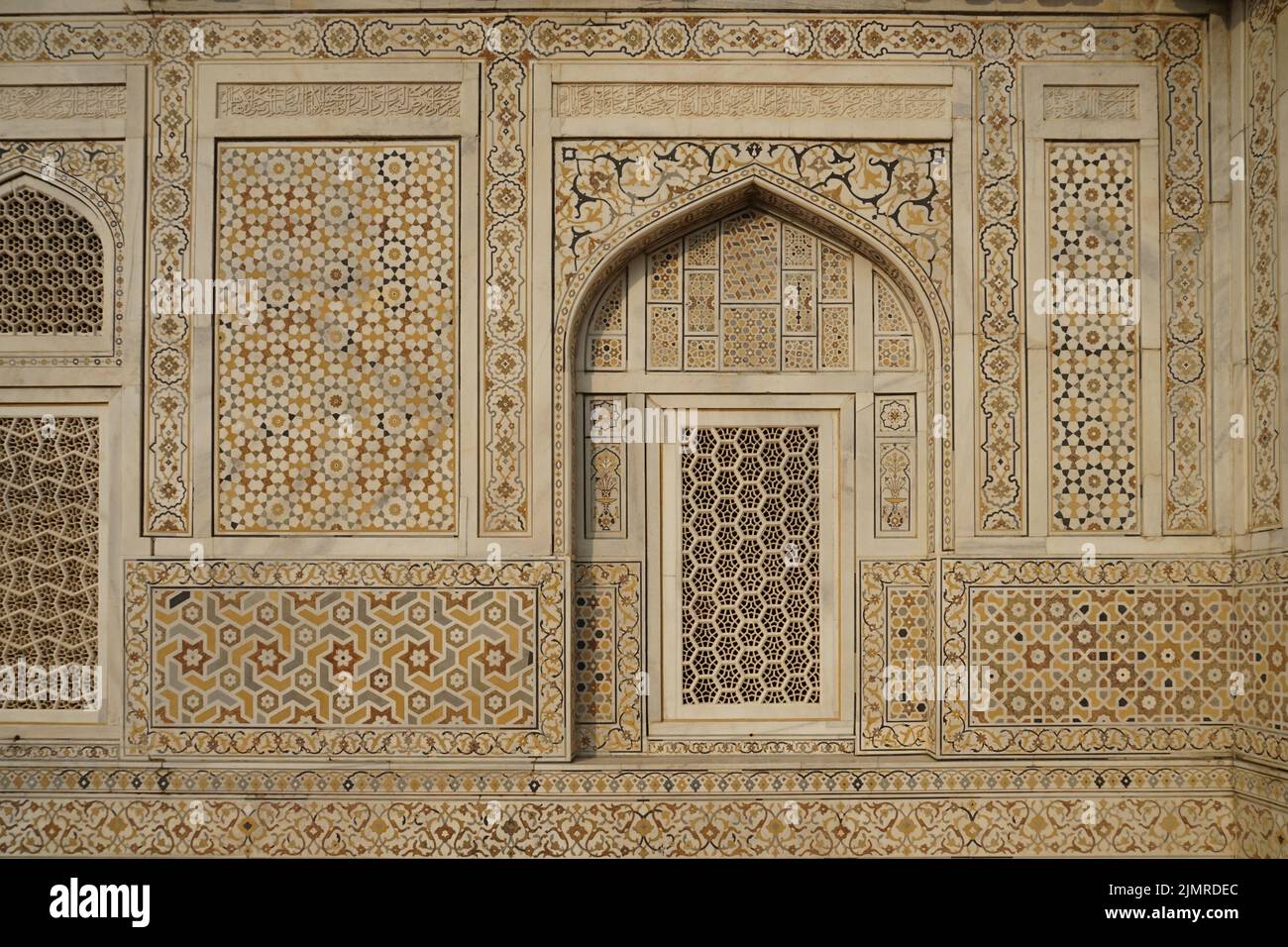 Itimado-Uddaura Mausoleum (Baby Taj, India Stock Photo - Alamy