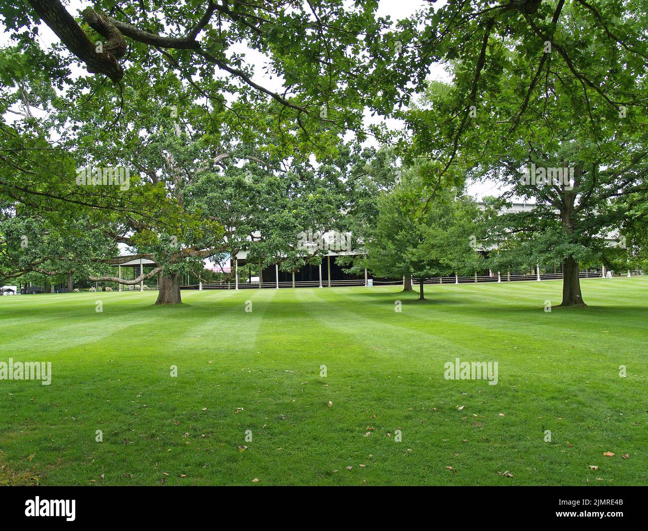 Tanglewood music shed hi-res stock photography and images - Alamy
