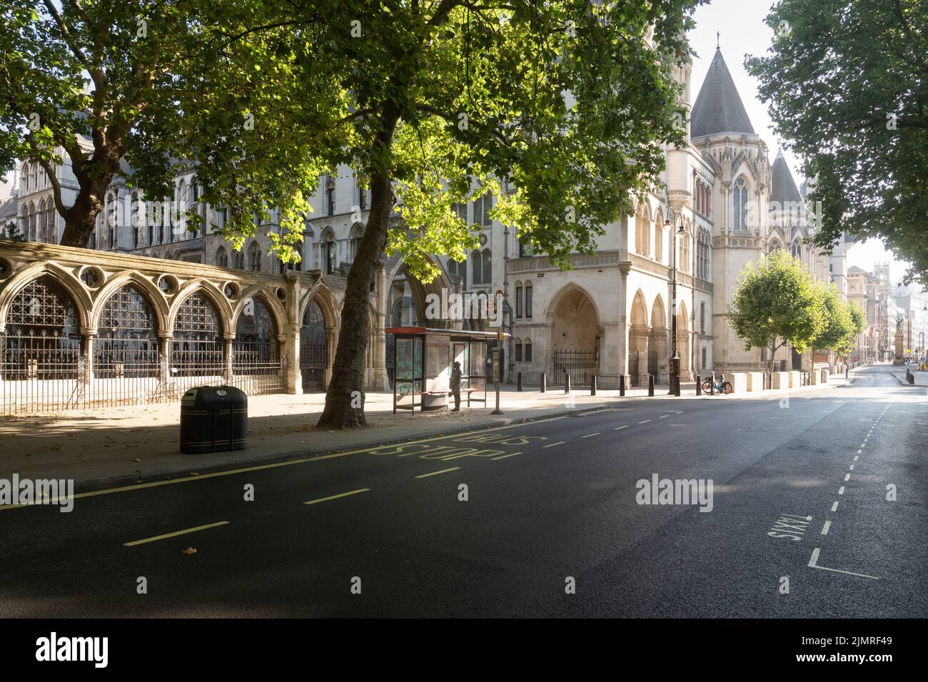 The Royal Courts of Justice is a court building in Westminster which ...